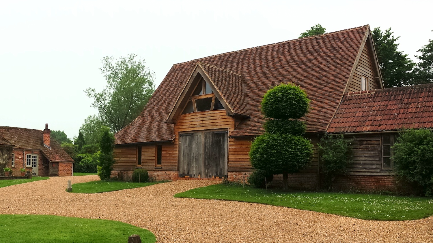 Earlstone Manor barn – EBTS UK